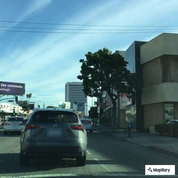 Man reportedly armed with knife near Santa Monica, Los Angeles CA ...