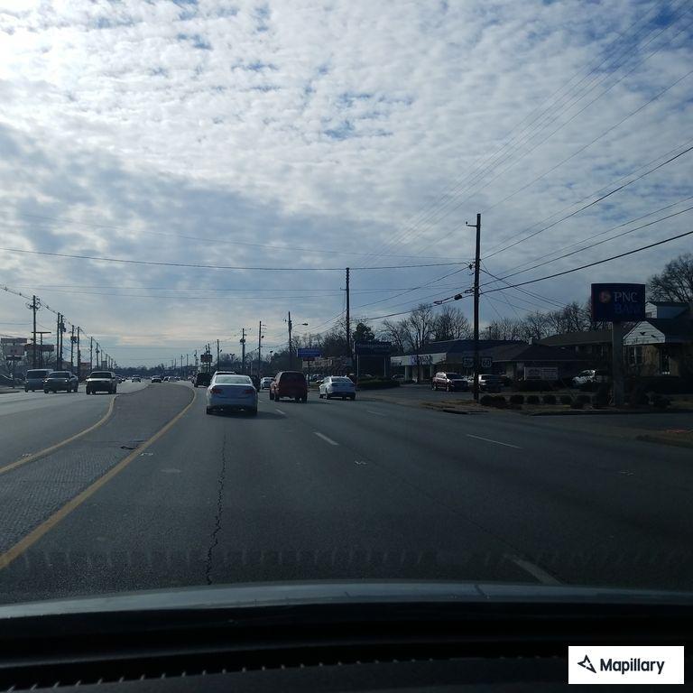 Traffic accident causes detour near Dixie Highway, Shively KY | CrimeRadar