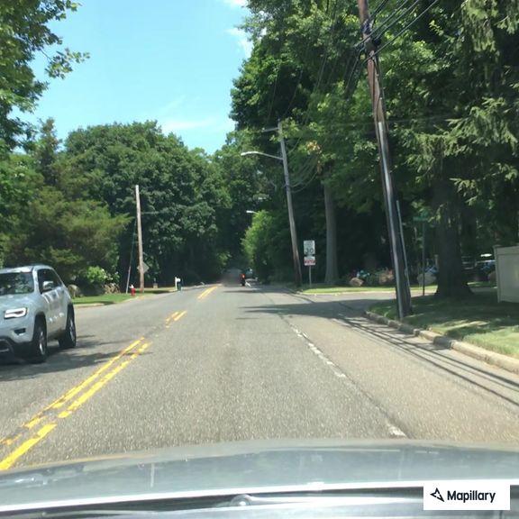 Fire crews respond to crash on Northern State Parkway, Suffolk County ...