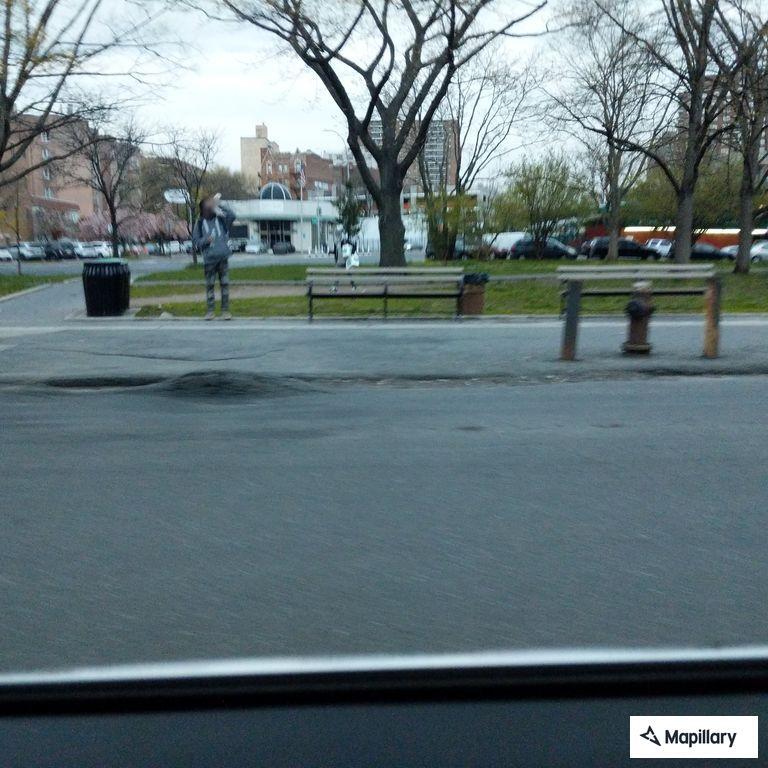Track fire on southbound line at Pelham Parkway, Bronx NY | CrimeRadar