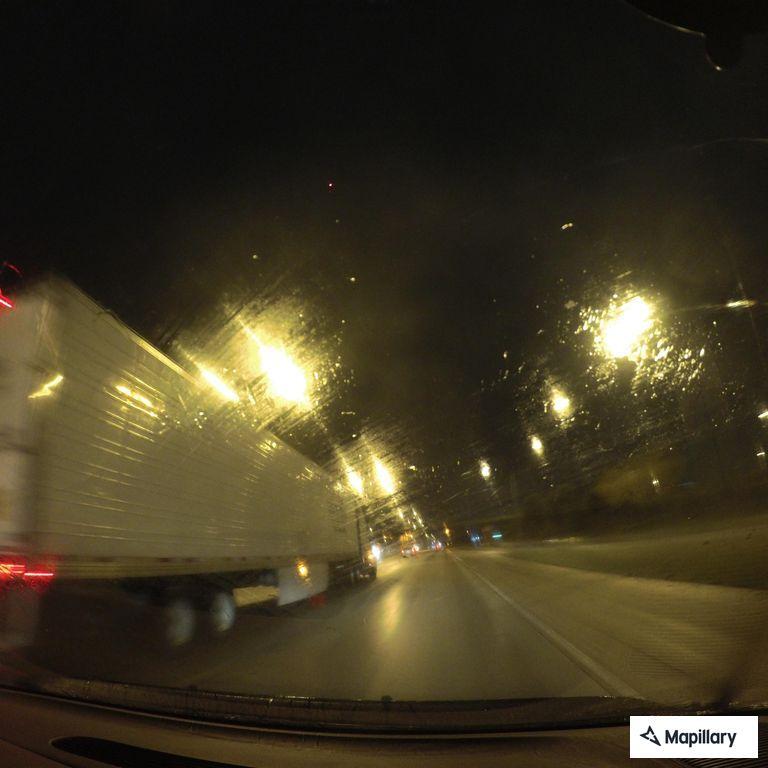 Traffic crash with injuries on I-80 in Mokena, Mokena IL | CrimeRadar