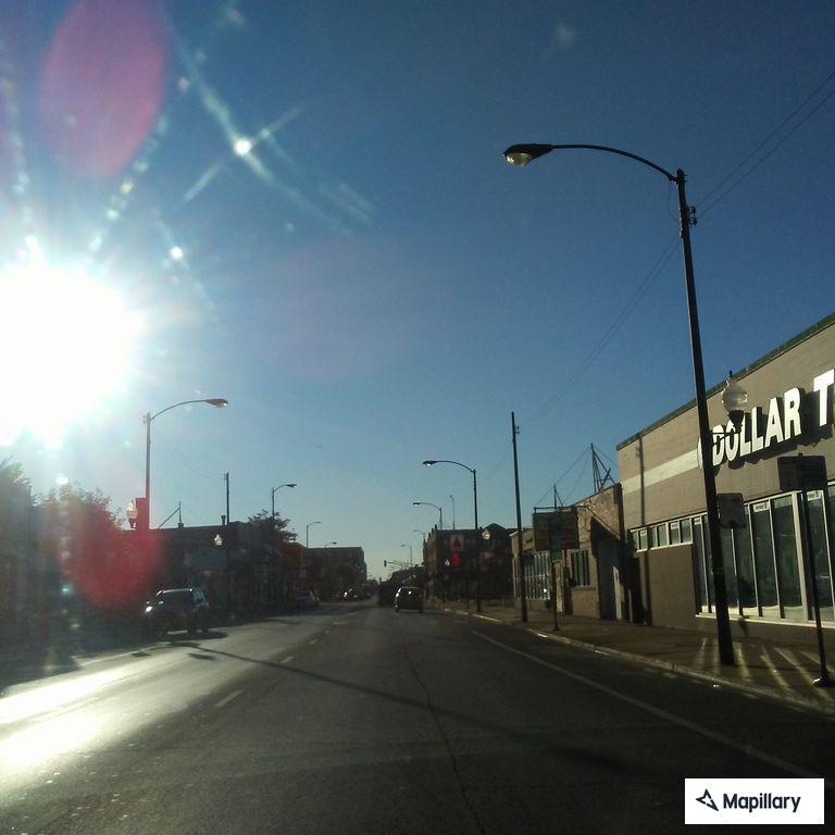 Disturbance over booted car at Dollar Tree store, Chicago IL | CrimeRadar
