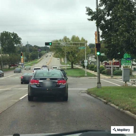 Officers seek dark purple car after failed stop, Janesville WI | CrimeRadar