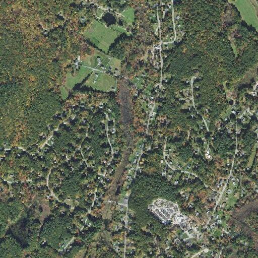 Fire and EMS stage for crash on Mammoth Road, Pelham NH | CrimeRadar