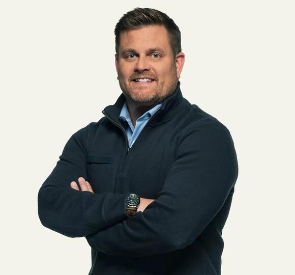 Comedian Tim Dillon plays ‘ghost’ of UnitedHealthcare CEO Brian ...