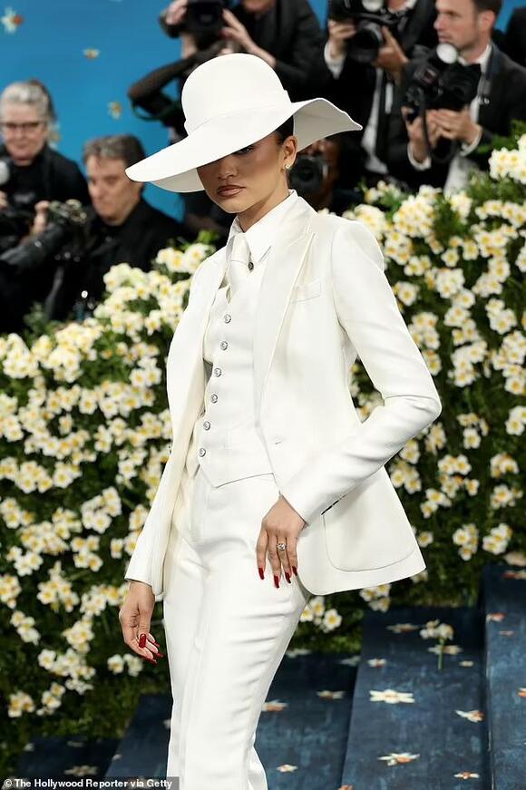 Funniest Met Gala 2025 memes: From Teyana Taylor's Disney villain look ...