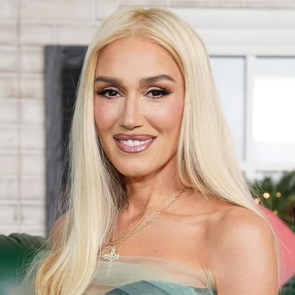 Gwen Stefani Rocks An Adidas Tracksuit For Upcoming 'No Doubt' Show As ...