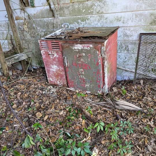 🎁 Freebies Up for Grabs in Summerfield — Furniture & More - NewsBreak