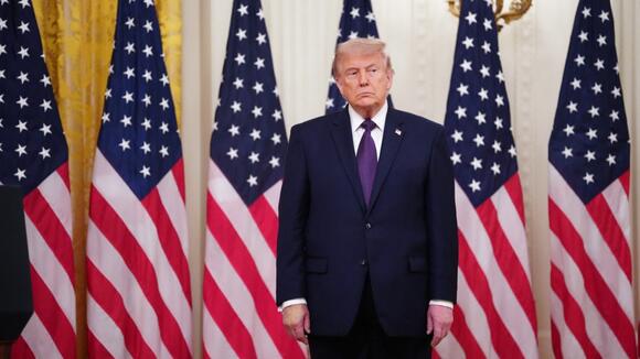 Donald Trump’s Latest AI Image Puts Him on Mount Rushmore - NewsBreak