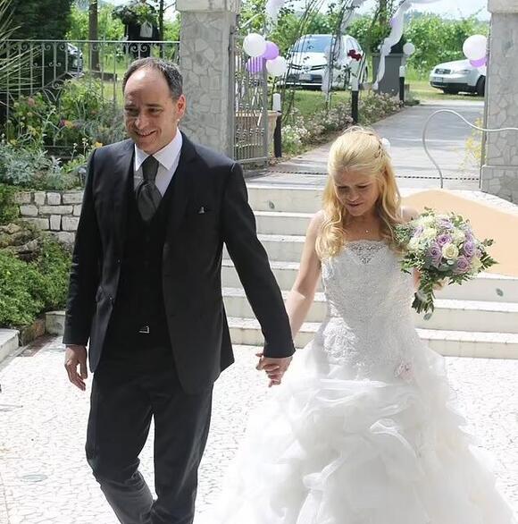 Transgender athlete shares photos from before she transitioned – as she ...