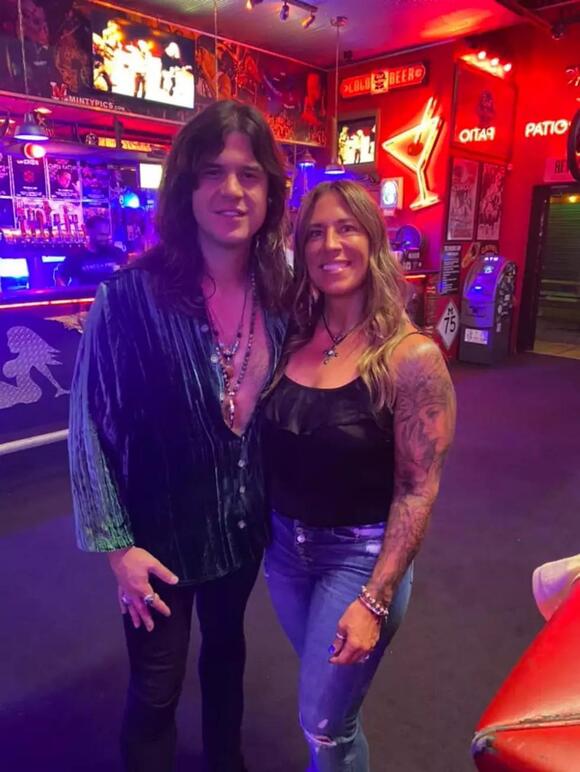 Megadeth Album Listening Party in Flint at Electric Crown Records ...