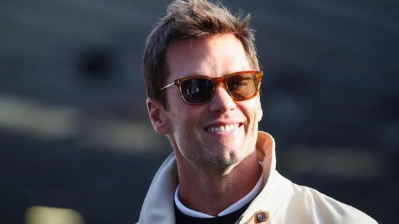 Tom Brady’s sweet World Cup handshake with daughter Vivian goes viral ...
