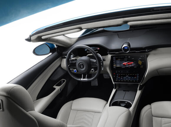 Maserati GranCabrio sets a new standard with base model reveal on ice ...