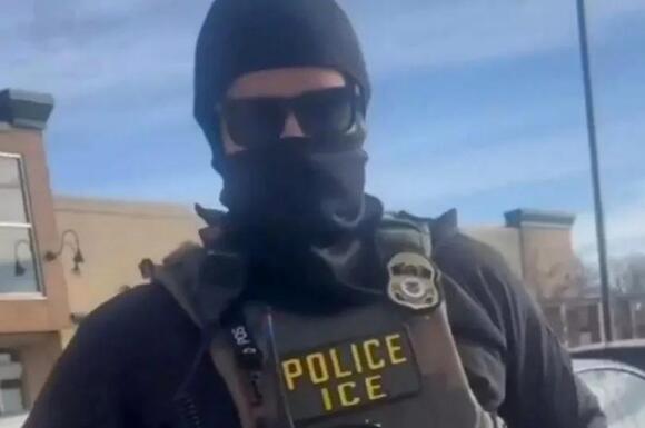 ICE agents arrest workers from Mexican restaurant where they just ate ...