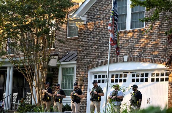 Supreme Court Justice Alito’s home had upside-down US flag —which ...