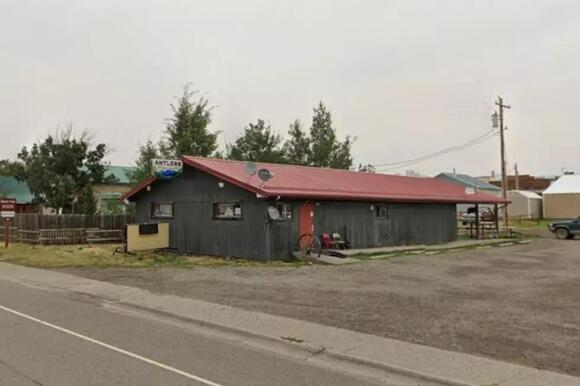 Best Small Town Bars in Montana - NewsBreak