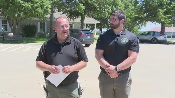11 skydivers, pilot killed after plane crashes south of Kansas City ...