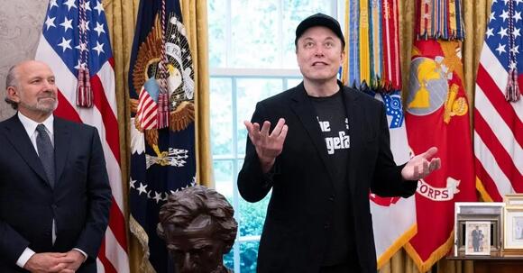 Elon Musk Abandons Mars Dreams, Peter Thiel Claims: 'There's Nowhere to ...