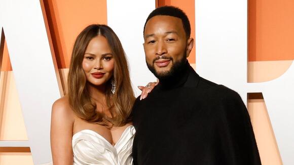 Chrissy Teigen and John Legend’s Spectacular Kitchen Lighting Proves ...