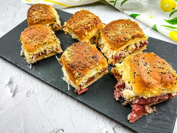 31 easy pool snacks you'll want ready before anyone gets hungry - NewsBreak