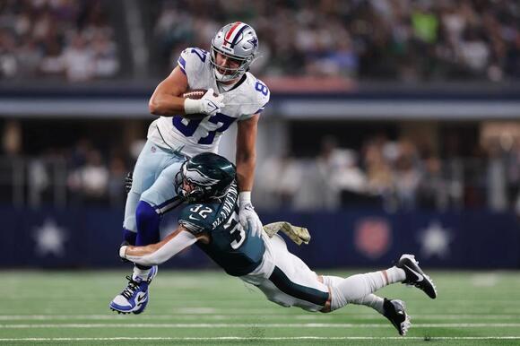 The Story Behind The Cowboys’ Red Stripe Helmet Tradition - NewsBreak
