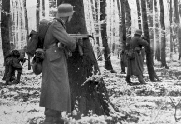 The Krummlauf: The German rifle attachment that attempted to curve ...