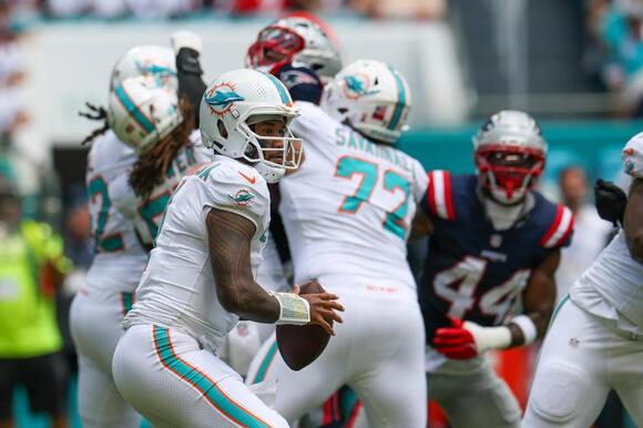 Miami Dolphins rookie Jonah Savaiinaea: Less worry, more attack required - NewsBreak