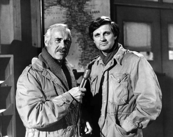 Beloved ‘MASH’ Star Alan Alda Reveals 19 Behind-the-Scenes Secrets That ...