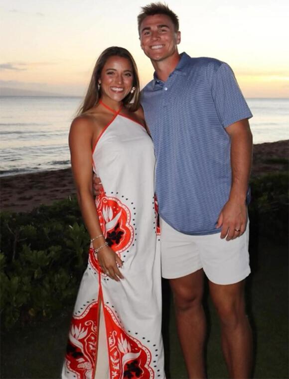 Bo Nix supported by wife Izzy as rookie Broncos QB moves closer to winning starting job - NewsBreak