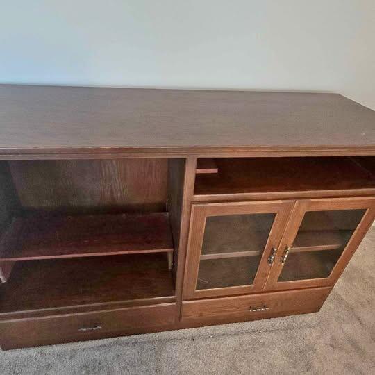 🎁 Freebies Up for Grabs in Lincoln — Furniture, Pool & More - NewsBreak