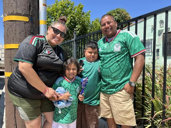 Flags, moños and pride: How the Eastside celebrated Mexico’s World Cup ...