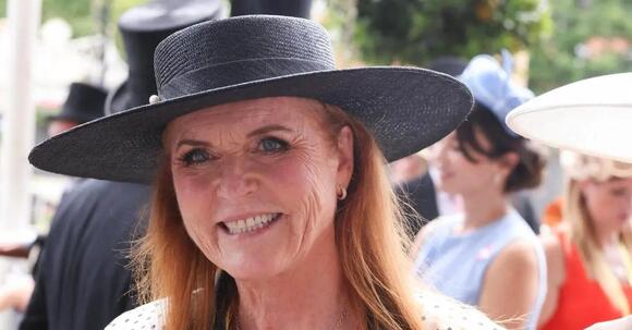 Sarah Ferguson and Andrew Windsor Could BOTH Leave Britain Forever — As ...