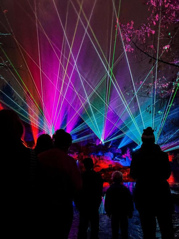 What is Going On With the Weird Lights Over Grand Rapids? - NewsBreak