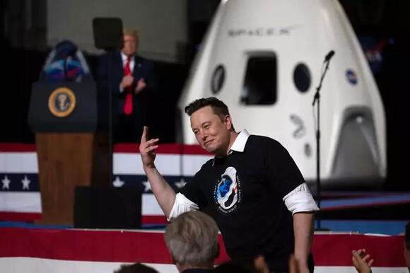 DXYZ Stock Soars Overnight As SpaceX IPO Fever Rises: Fund Manager Says ...