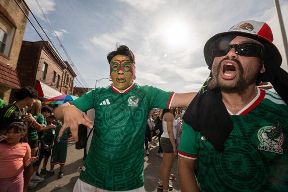 Female Mexico Fans Go Viral With 8M+ Views After Celebration Nearly ...
