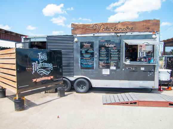 Best Food Trucks In Austin To Try - NewsBreak