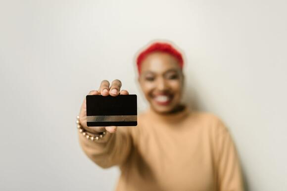 New Bank Card Program Targets Aid for Single Mothers - NewsBreak