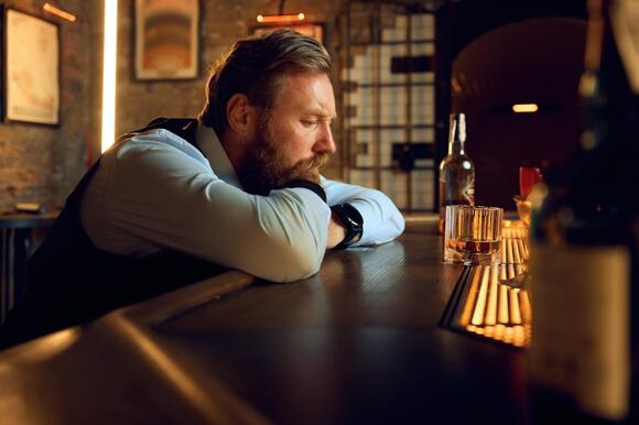 9 Body Warnings That Mean Alcohol Is Taking More from You Than You ...
