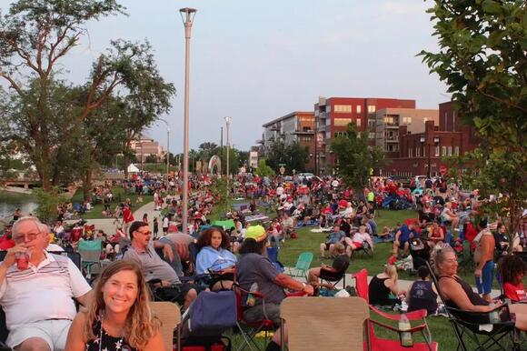20 Major Iowa Fairs & Festivals to Add to Your 2026 Calendar [GALLERY ...