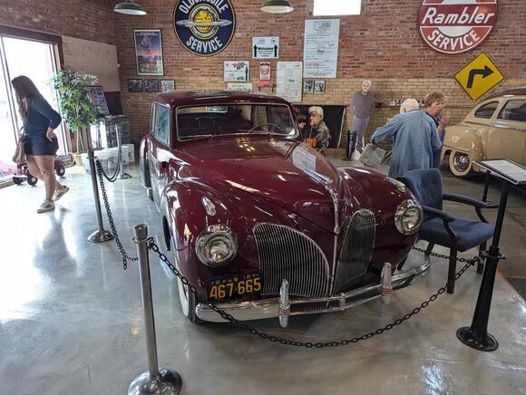 Veterans Day Parade + Tracy Lawrence Live Downtown Texarkana - NewsBreak