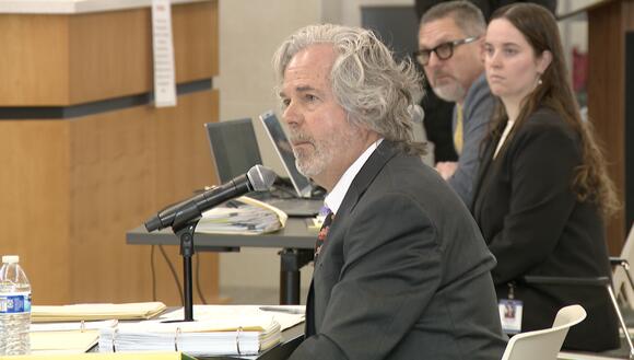 Muskego man fights charge for chalking 'Jan. 6' outside post office ...