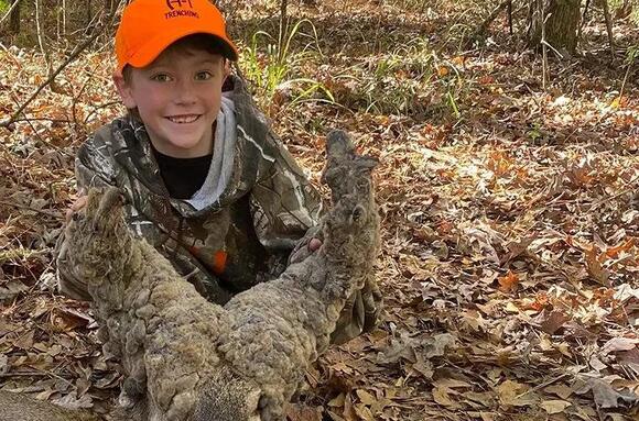 8-Year-Old Hunter’s First Deer Is An Alien-Looking Cactus Buck ...