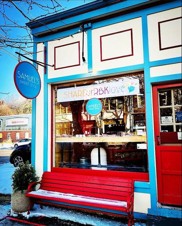 USPS Accidentally Used Vegas Statue on New York Liberty Stamp - NewsBreak