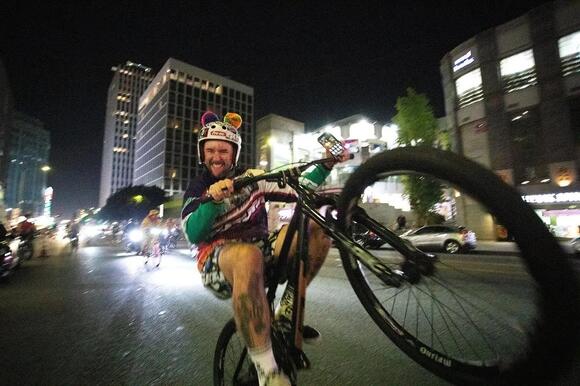 Inside Koreatown’s Critical Mass, the monthly bike ride drawing 4,000 ...