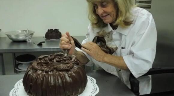 From Film Star to Baker: '80s Icon Leaves a Lasting Legacy at 86 as ...