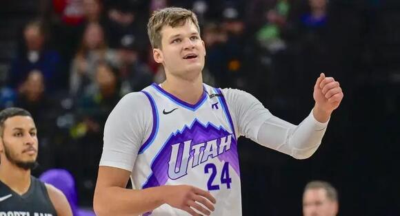 Orthopedic Expert Addresses Concerns Over Walker Kessler’s Injury Down ...