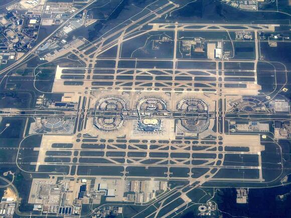 How Big Is the DFW Airport? Discover Its Size and How It Compares to ...