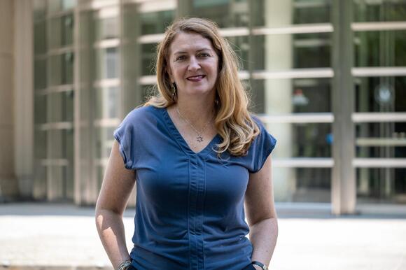 Manhattan mom booted from NYC parent education council sues for ...