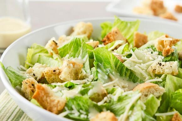 Two Chain Restaurants in Maine Have the Best Caesar Salads - NewsBreak