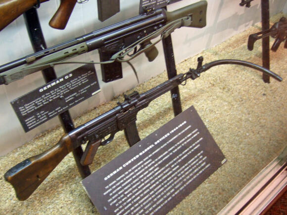 The Krummlauf: The German rifle attachment that attempted to curve ...
